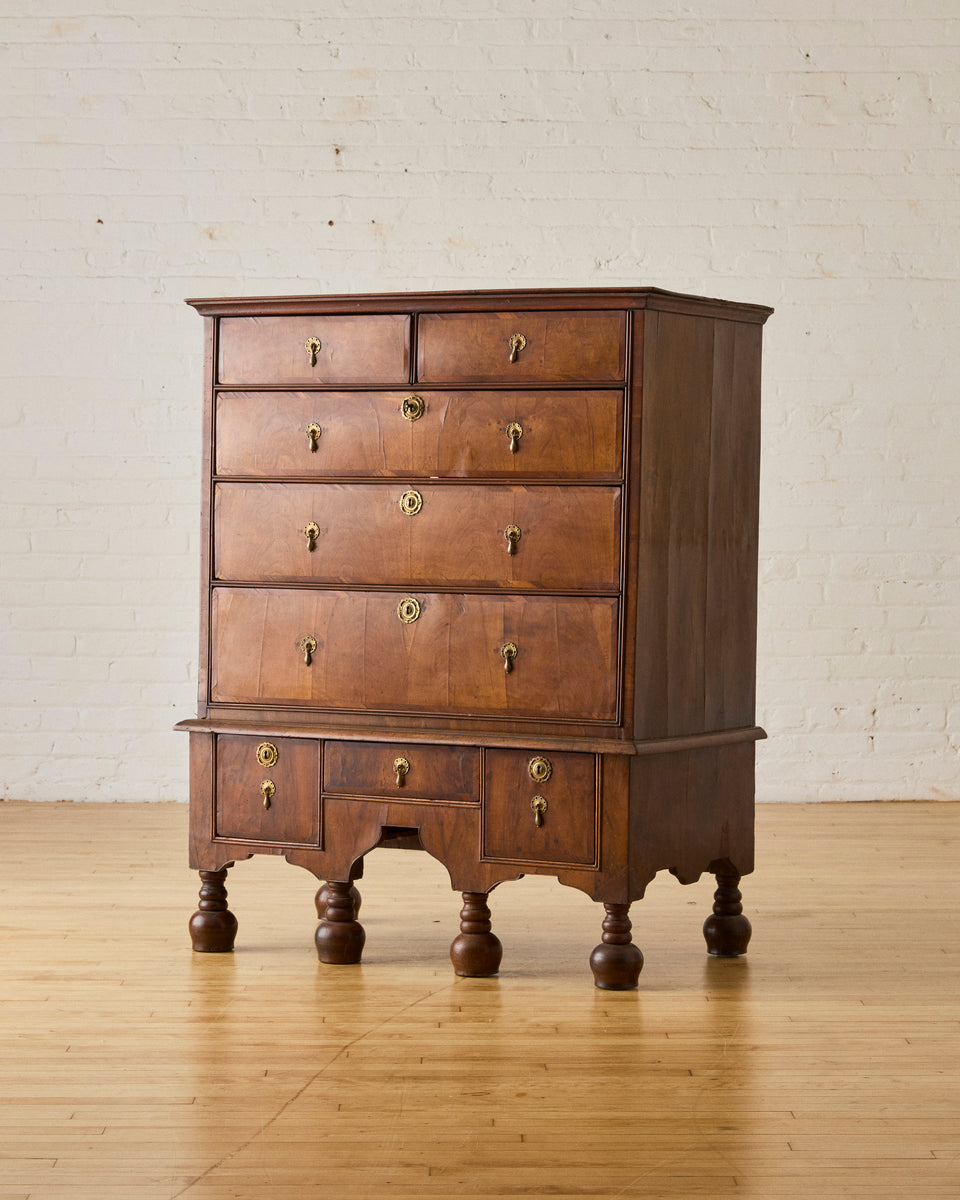 WILLIAM AND MARY WALNUT CHEST WITH TEARDROP FEET – Somerset House