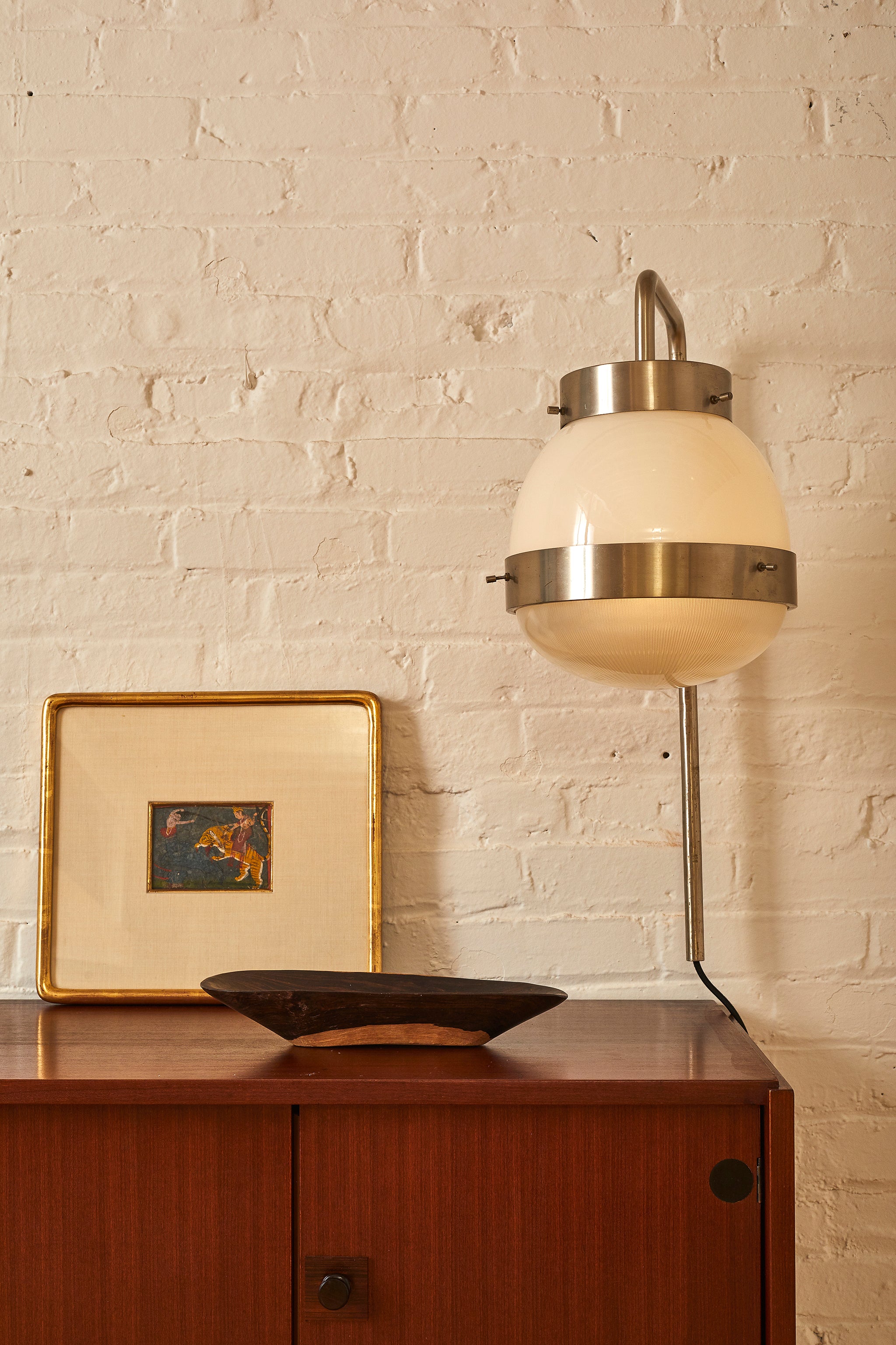 delta wall light